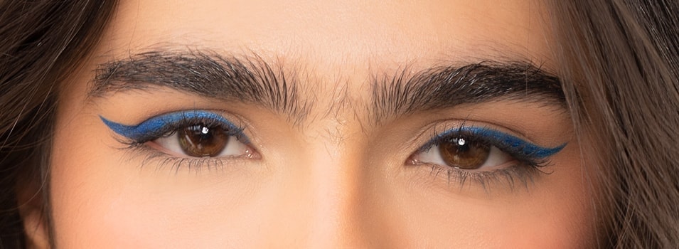 Top Delineado De Cejas